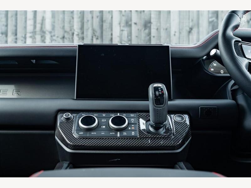 Urban XRS Limited Edition – Land Rover Defender 110 5.0 V8 - TunerDealer