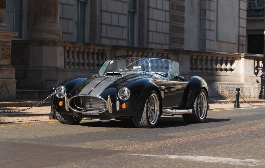 Shelby Cobra CSX10000 - The venomous Cobra returns to the UK